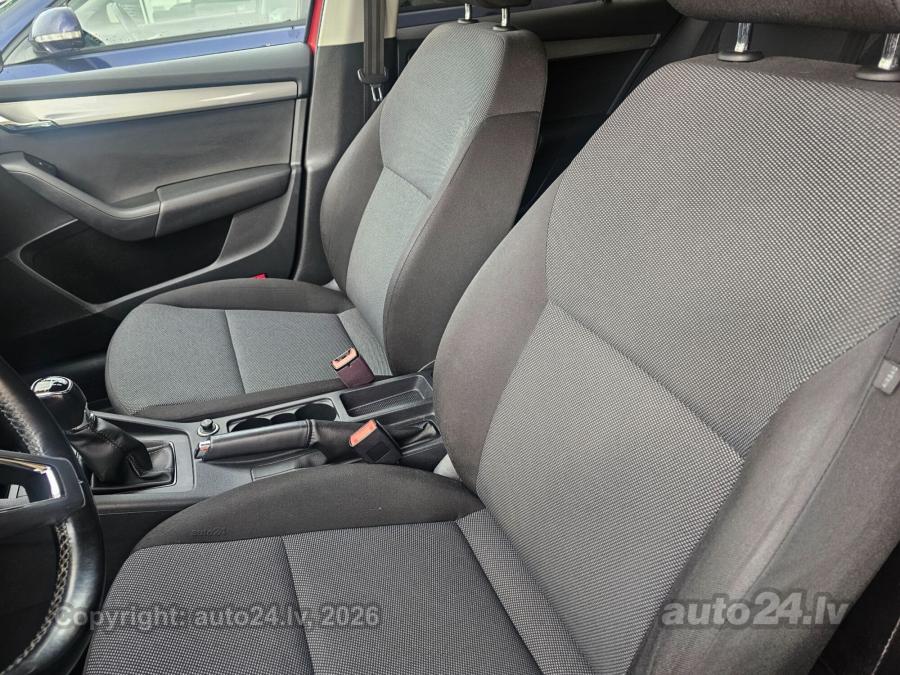 Red Skoda Octavia 2017 in Paide, with an engine capacity of 1.00 L and mileage of 136 thousand km for 6990 €, photo 16 on AUTOMOTO.COM.LV