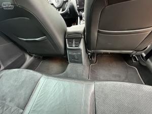 Red Skoda Octavia 2018 in Taurage, with an engine capacity of 2.00 L and mileage of 185 thousand km for 15500 €, photo 12 on AUTOMOTO.COM.LV