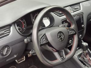 Red Skoda Octavia 2018 in Taurage, with an engine capacity of 2.00 L and mileage of 185 thousand km for 15500 €, photo 14 on AUTOMOTO.COM.LV