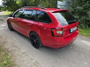 Red Skoda Octavia 2019 in Alytus, with an engine capacity of 1.97 L and mileage of 215 thousand km for 8500 €, photo 7 on AUTOMOTO.COM.LV