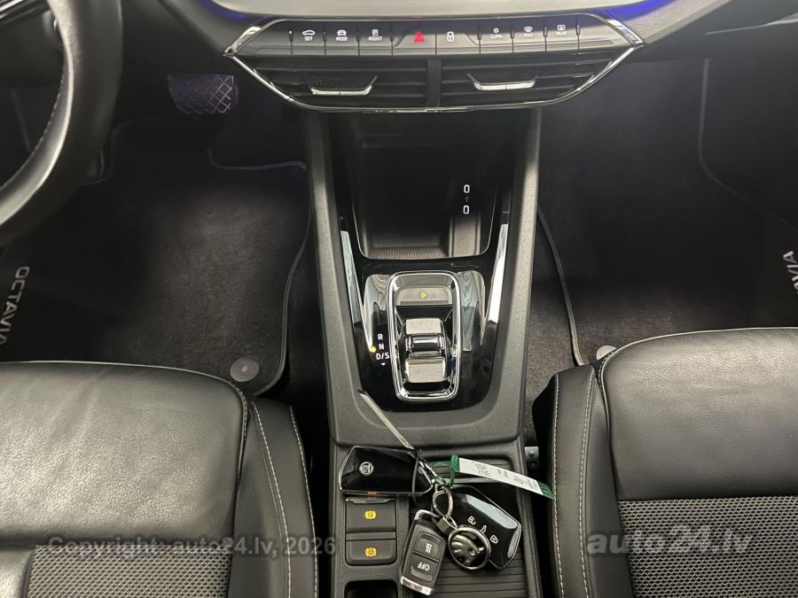 Sarkans Skoda Octavia 2021 Tallina, ar dzinēja tilpumu 1.50 L un nobraukumu 127 tūkst. km par 15800 €, foto 13 vietnē AUTOMOTO.COM.LV