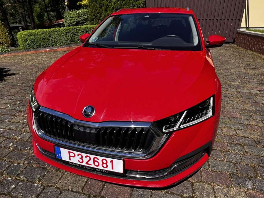 Red Skoda Octavia 2021 in Vilnius, with an engine capacity of 1.97 L and mileage of 217 thousand km for 13099 €, photo 15 on AUTOMOTO.COM.LV