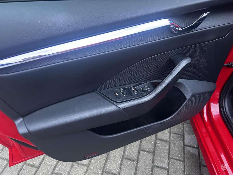 Red Skoda Octavia 2021 in Vilnius, with an engine capacity of 1.97 L and mileage of 217 thousand km for 13099 €, photo 24 on AUTOMOTO.COM.LV