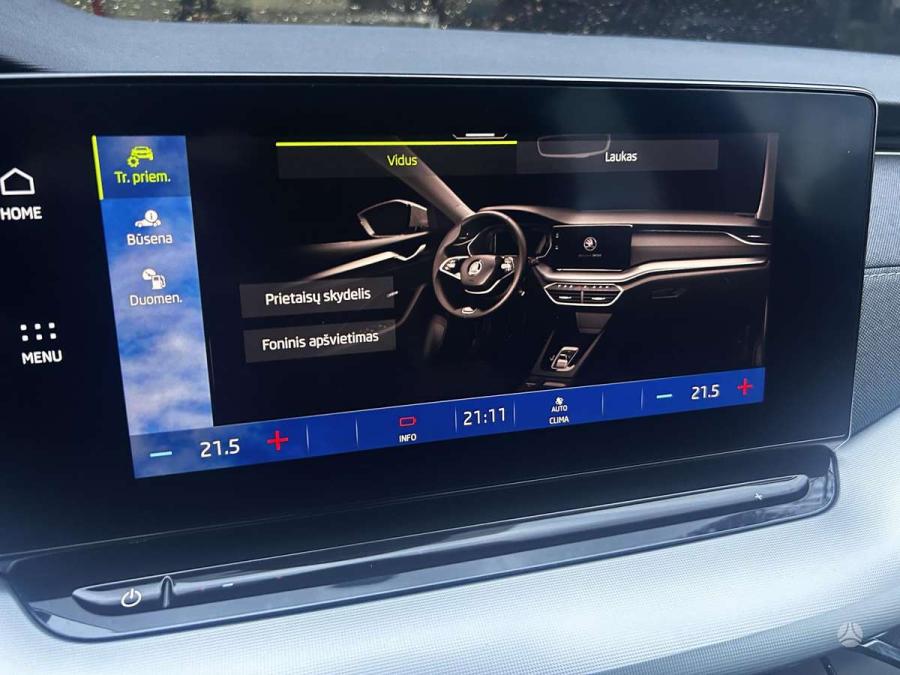 Red Skoda Octavia 2021 in Vilnius, with an engine capacity of 1.97 L and mileage of 217 thousand km for 13099 €, photo 25 on AUTOMOTO.COM.LV