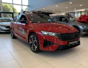 Red Skoda Octavia 2026 in Kaunas, with an engine capacity of 1.98 L and mileage of 0 thousand km for 39440 €, photo 5 on AUTOMOTO.COM.LV