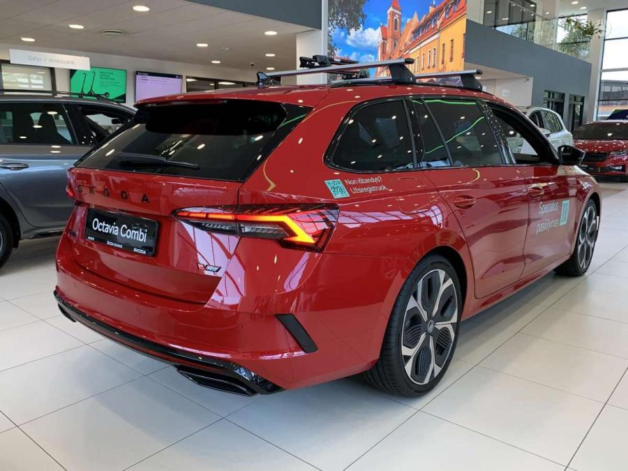 Red Skoda Octavia 2026 in Kaunas, with an engine capacity of 1.98 L and mileage of 0 thousand km for 39440 €, photo 6 on AUTOMOTO.COM.LV