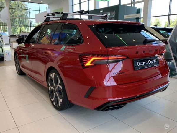 Red Skoda Octavia 2026 in Kaunas, with an engine capacity of 1.98 L and mileage of 0 thousand km for 39440 €, photo 8 on AUTOMOTO.COM.LV