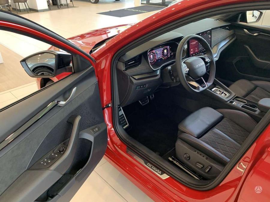 Red Skoda Octavia 2026 in Kaunas, with an engine capacity of 1.98 L and mileage of 0 thousand km for 39440 €, photo 11 on AUTOMOTO.COM.LV