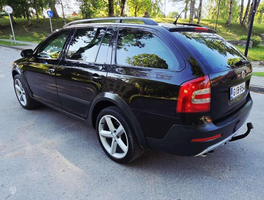 Melns Skoda Octavia Scout 2008 Klaipėda, ar dzinēja tilpumu 2.00 L un nobraukumu 267 tūkst. km par 3500 €, foto 1 vietnē AUTOMOTO.COM.LV