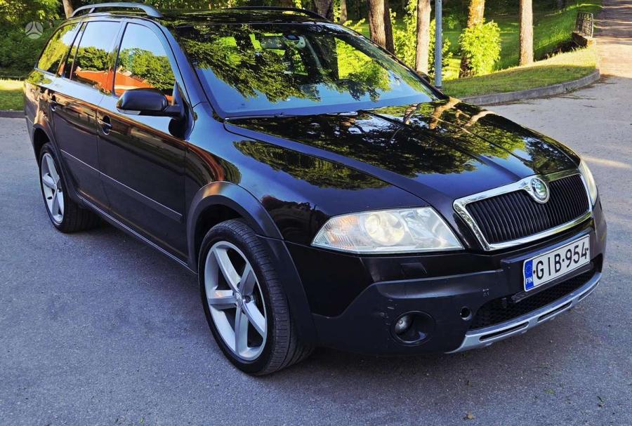 Melns Skoda Octavia Scout 2008 Klaipėda, ar dzinēja tilpumu 2.00 L un nobraukumu 267 tūkst. km par 3500 €, foto 3 vietnē AUTOMOTO.COM.LV