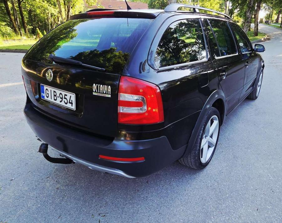 Melns Skoda Octavia Scout 2008 Klaipėda, ar dzinēja tilpumu 2.00 L un nobraukumu 267 tūkst. km par 3500 €, foto 8 vietnē AUTOMOTO.COM.LV