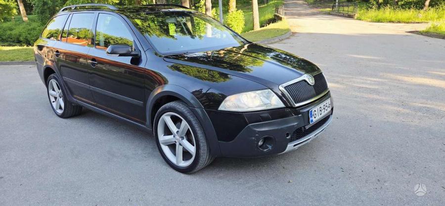 Melns Skoda Octavia Scout 2008 Klaipėda, ar dzinēja tilpumu 2.00 L un nobraukumu 267 tūkst. km par 3500 €, foto 10 vietnē AUTOMOTO.COM.LV