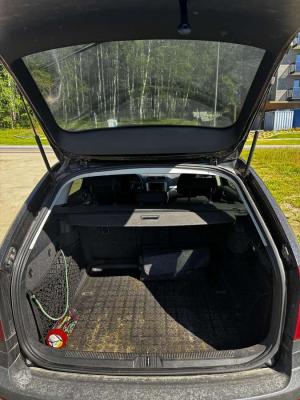 Black Skoda Octavia Scout 2012 in Vilnius, with an engine capacity of 1.97 L and mileage of 299 thousand km for 5200 €, photo 9 on AUTOMOTO.COM.LV