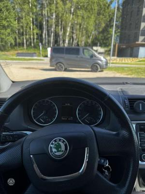 Black Skoda Octavia Scout 2012 in Vilnius, with an engine capacity of 1.97 L and mileage of 299 thousand km for 5200 €, photo 13 on AUTOMOTO.COM.LV
