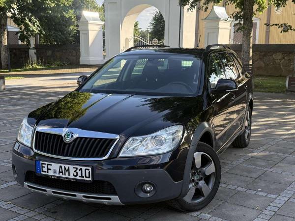 Melns Skoda Octavia Scout 2012 Raseiniai, ar dzinēja tilpumu 2.00 L un nobraukumu 285 tūkst. km par 5350 €, foto 1 vietnē AUTOMOTO.COM.LV