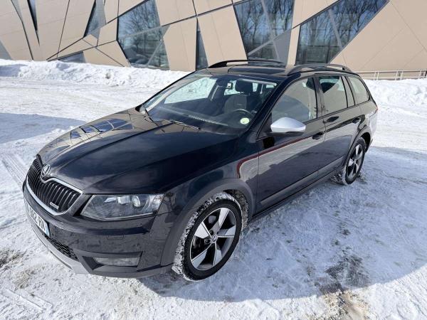 Melns Skoda Octavia Scout 2015 Šauļi, ar dzinēja tilpumu 1.97 L un nobraukumu 225 tūkst. km par 8200 €, foto 10 vietnē AUTOMOTO.COM.LV