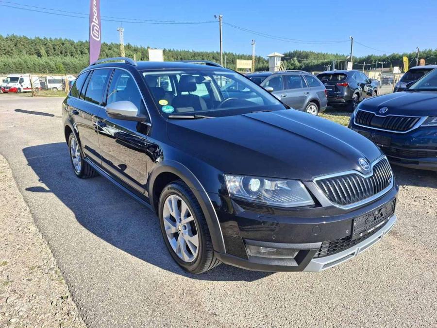 Melns Skoda Octavia Scout 2015 Viļņa, ar dzinēja tilpumu 2.00 L un nobraukumu 287 tūkst. km par 8800 €, foto 3 vietnē AUTOMOTO.COM.LV