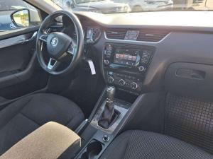 Melns Skoda Octavia Scout 2015 Viļņa, ar dzinēja tilpumu 2.00 L un nobraukumu 287 tūkst. km par 8800 €, foto 20 vietnē AUTOMOTO.COM.LV