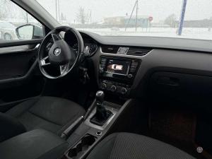 Black Skoda Octavia Scout 2016 in Rokiskis, with an engine capacity of 2.00 L and mileage of 340 thousand km for 6750 €, photo 15 on AUTOMOTO.COM.LV