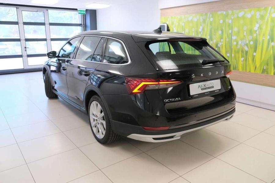 Melns Skoda Octavia Scout 2023 Viļņa, ar dzinēja tilpumu 1.97 L un nobraukumu 171 tūkst. km par 20900 €, foto 5 vietnē AUTOMOTO.COM.LV