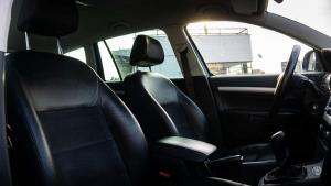 Blue Skoda Octavia Scout 2011 in Vilnius, with an engine capacity of 2.00 L and mileage of 290 thousand km for 4900 €, photo 11 on AUTOMOTO.COM.LV