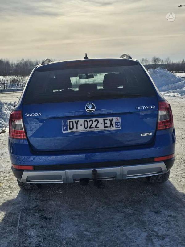 Zils Skoda Octavia Scout 2015 Tauragė, ar dzinēja tilpumu 2.00 L un nobraukumu 300 tūkst. km par 8400 €, foto 11 vietnē AUTOMOTO.COM.LV