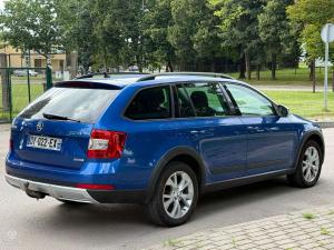 Blue Skoda Octavia Scout 2015 in Taurage, with an engine capacity of 2.00 L and mileage of 300 thousand km for 6900 €, photo 7 on AUTOMOTO.COM.LV