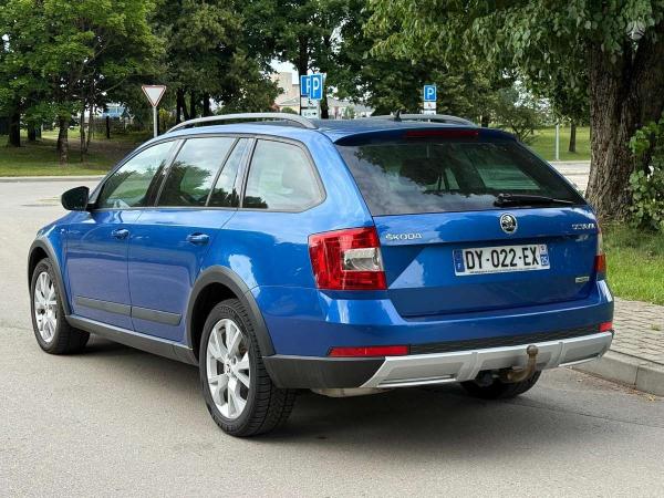 Zils Skoda Octavia Scout 2015 Tauragė, ar dzinēja tilpumu 2.00 L un nobraukumu 300 tūkst. km par 6900 €, foto 7 vietnē AUTOMOTO.COM.LV