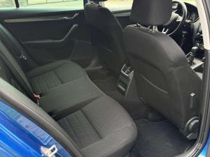 Blue Skoda Octavia Scout 2015 in Taurage, with an engine capacity of 2.00 L and mileage of 300 thousand km for 6900 €, photo 13 on AUTOMOTO.COM.LV