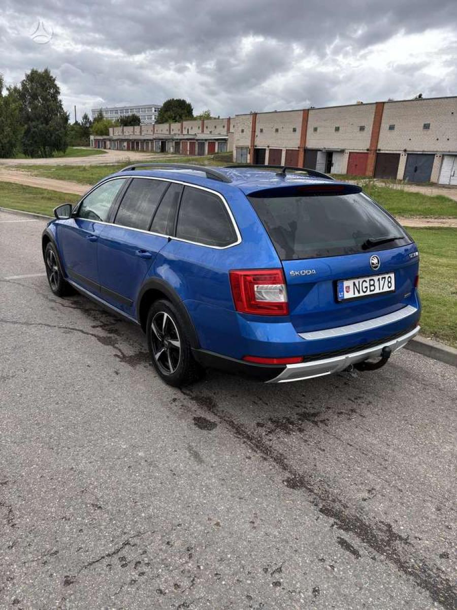 Zils Skoda Octavia Scout 2015 Utena, ar dzinēja tilpumu 2.00 L un nobraukumu 176 tūkst. km par 6990 €, foto 5 vietnē AUTOMOTO.COM.LV