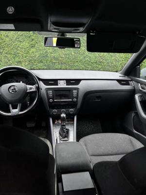 Zils Skoda Octavia Scout 2015 Utena, ar dzinēja tilpumu 2.00 L un nobraukumu 176 tūkst. km par 6990 €, foto 7 vietnē AUTOMOTO.COM.LV