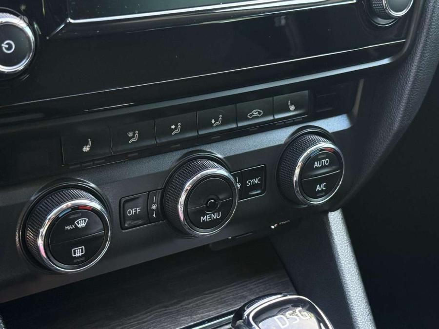 Zils Skoda Octavia Scout 2016 Kauņa, ar dzinēja tilpumu 2.00 L un nobraukumu 280 tūkst. km par 8950 €, foto 20 vietnē AUTOMOTO.COM.LV