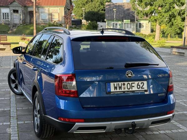 Blue Skoda Octavia Scout 2016 in Kaunas, with an engine capacity of 2.00 L and mileage of 281 thousand km for 8999 €, photo 8 on AUTOMOTO.COM.LV