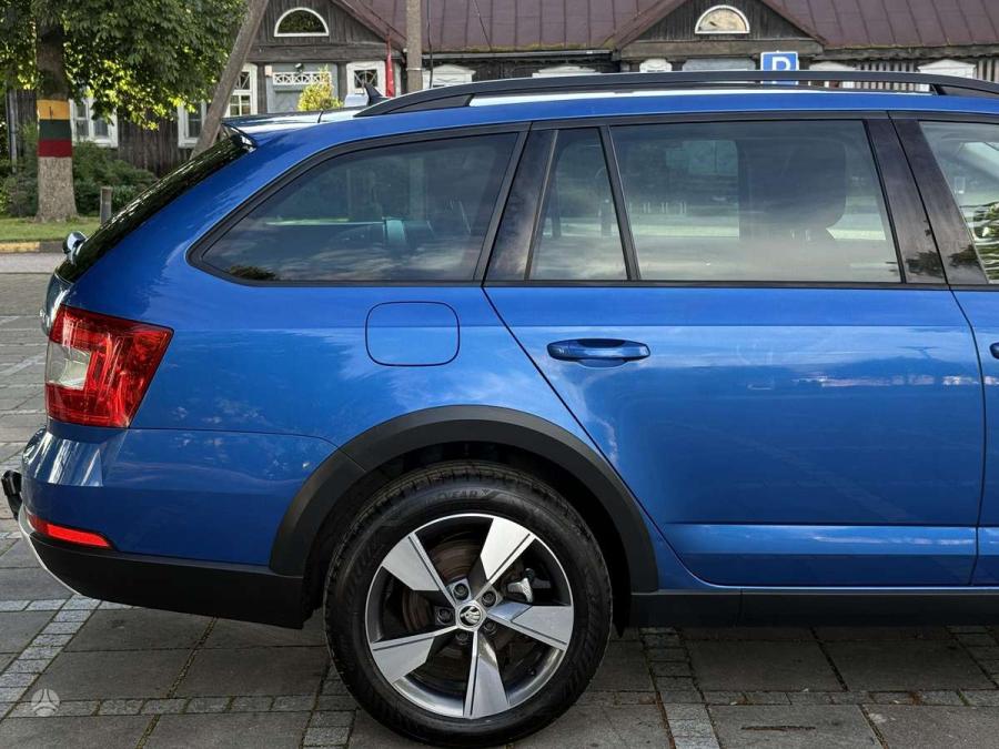 Zils Skoda Octavia Scout 2016 Kauņa, ar dzinēja tilpumu 2.00 L un nobraukumu 281 tūkst. km par 8999 €, foto 12 vietnē AUTOMOTO.COM.LV