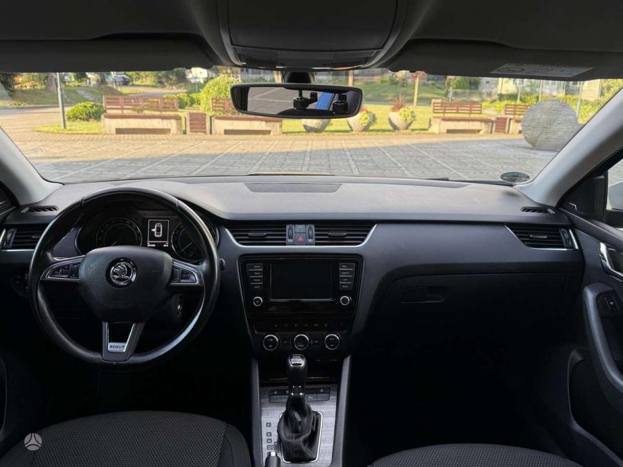 Zils Skoda Octavia Scout 2016 Kauņa, ar dzinēja tilpumu 2.00 L un nobraukumu 281 tūkst. km par 8999 €, foto 14 vietnē AUTOMOTO.COM.LV