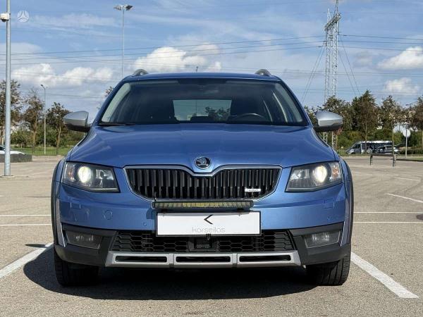 Blue Skoda Octavia Scout 2017 in Siauliai, with an engine capacity of 1.97 L and mileage of 324 thousand km for 7600 €, photo 3 on AUTOMOTO.COM.LV