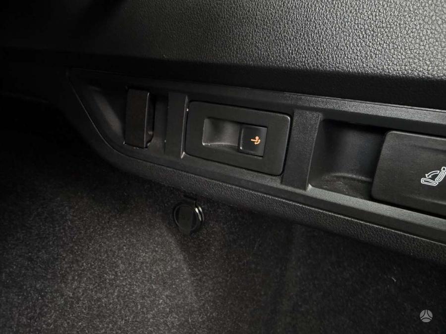 Zils Skoda Octavia Scout 2022 Viļņa, ar dzinēja tilpumu 2.00 L un nobraukumu 229 tūkst. km par 17850 €, foto 30 vietnē AUTOMOTO.COM.LV