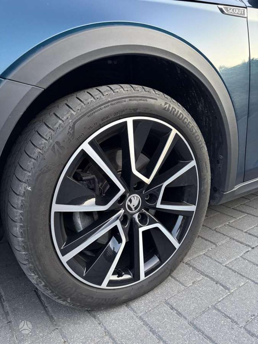 Blue Skoda Octavia Scout 2023 in Salcininkai, with an engine capacity of 1.97 L and mileage of 215 thousand km for 20500 €, photo 20 on AUTOMOTO.COM.LV