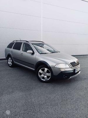Brown Skoda Octavia Scout 2008 in Utena, with an engine capacity of 1.97 L and mileage of 303 thousand km for 3950 €, photo  on AUTOMOTO.COM.LV
