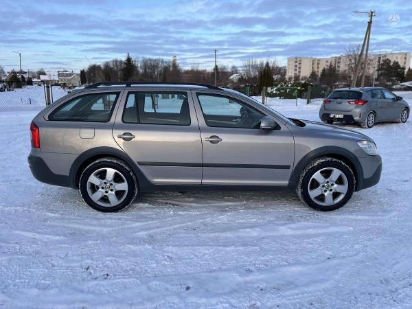 Brūns Skoda Octavia Scout 2009 Vilkaviškis, ar dzinēja tilpumu 2.00 L un nobraukumu 292 tūkst. km par 5700 €, foto 3 vietnē AUTOMOTO.COM.LV
