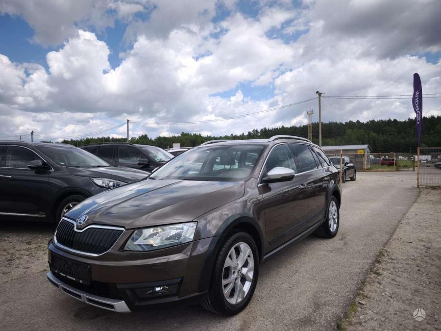 Brūns Skoda Octavia Scout 2015 Viļņa, ar dzinēja tilpumu 2.00 L un nobraukumu 256 tūkst. km par 9650 €, foto 1 vietnē AUTOMOTO.COM.LV