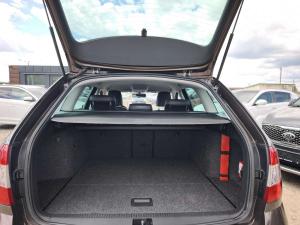 Brūns Skoda Octavia Scout 2015 Viļņa, ar dzinēja tilpumu 2.00 L un nobraukumu 256 tūkst. km par 9650 €, foto 9 vietnē AUTOMOTO.COM.LV