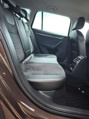 Brūns Skoda Octavia Scout 2015 Viļņa, ar dzinēja tilpumu 2.00 L un nobraukumu 256 tūkst. km par 9650 €, foto 10 vietnē AUTOMOTO.COM.LV