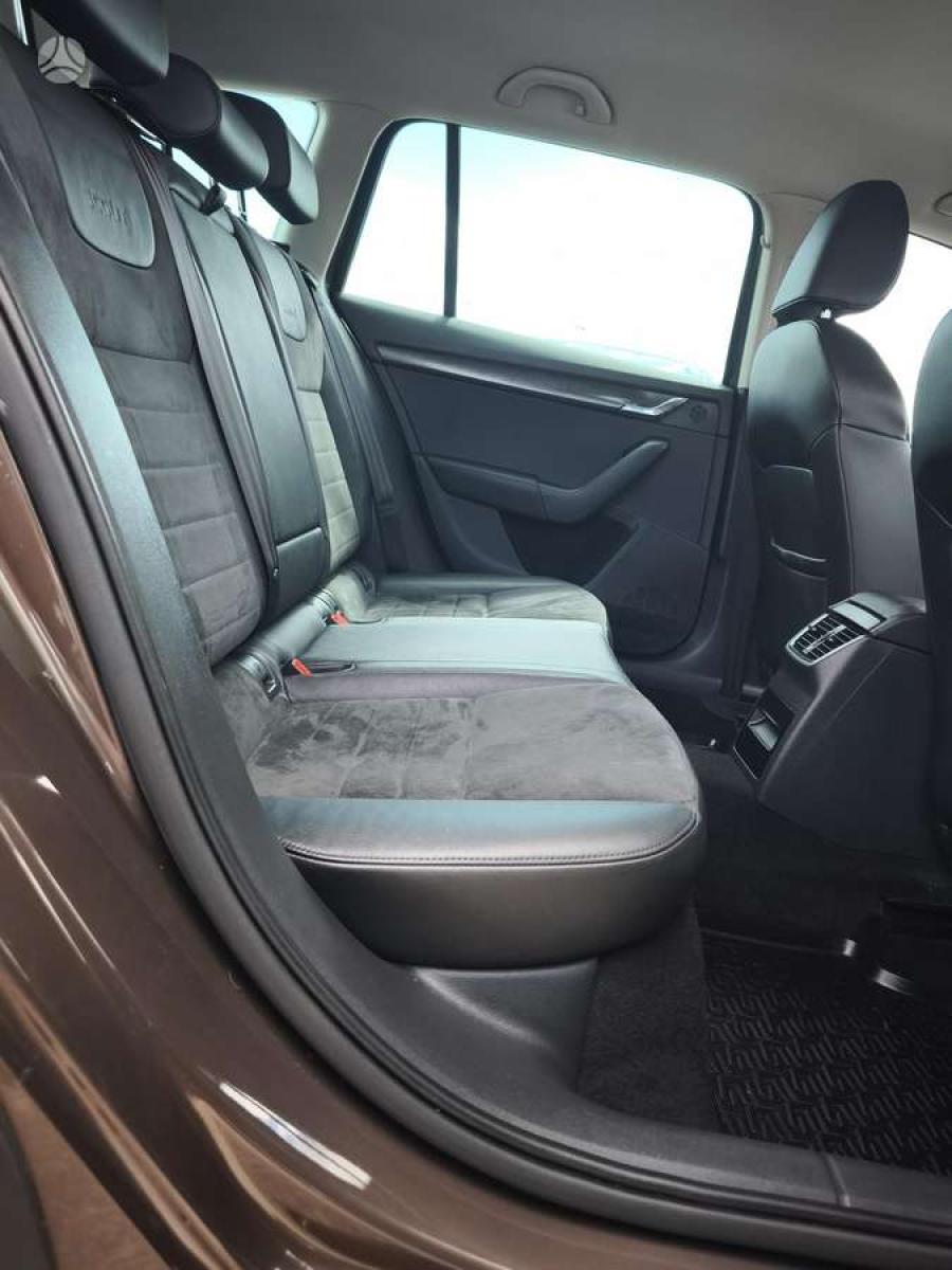 Brūns Skoda Octavia Scout 2015 Viļņa, ar dzinēja tilpumu 2.00 L un nobraukumu 256 tūkst. km par 9650 €, foto 10 vietnē AUTOMOTO.COM.LV
