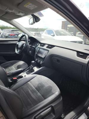 Brūns Skoda Octavia Scout 2015 Viļņa, ar dzinēja tilpumu 2.00 L un nobraukumu 256 tūkst. km par 9650 €, foto 12 vietnē AUTOMOTO.COM.LV
