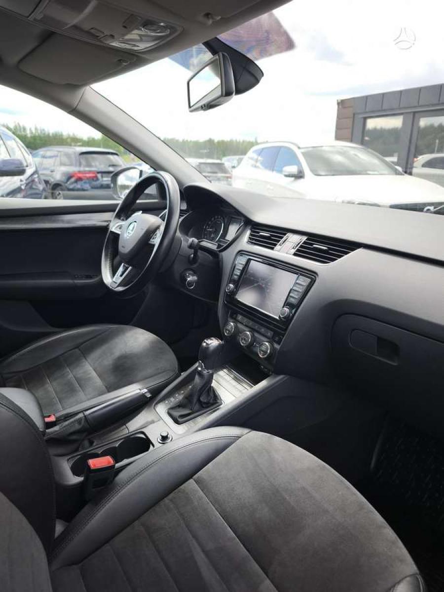 Brūns Skoda Octavia Scout 2015 Viļņa, ar dzinēja tilpumu 2.00 L un nobraukumu 256 tūkst. km par 9650 €, foto 13 vietnē AUTOMOTO.COM.LV