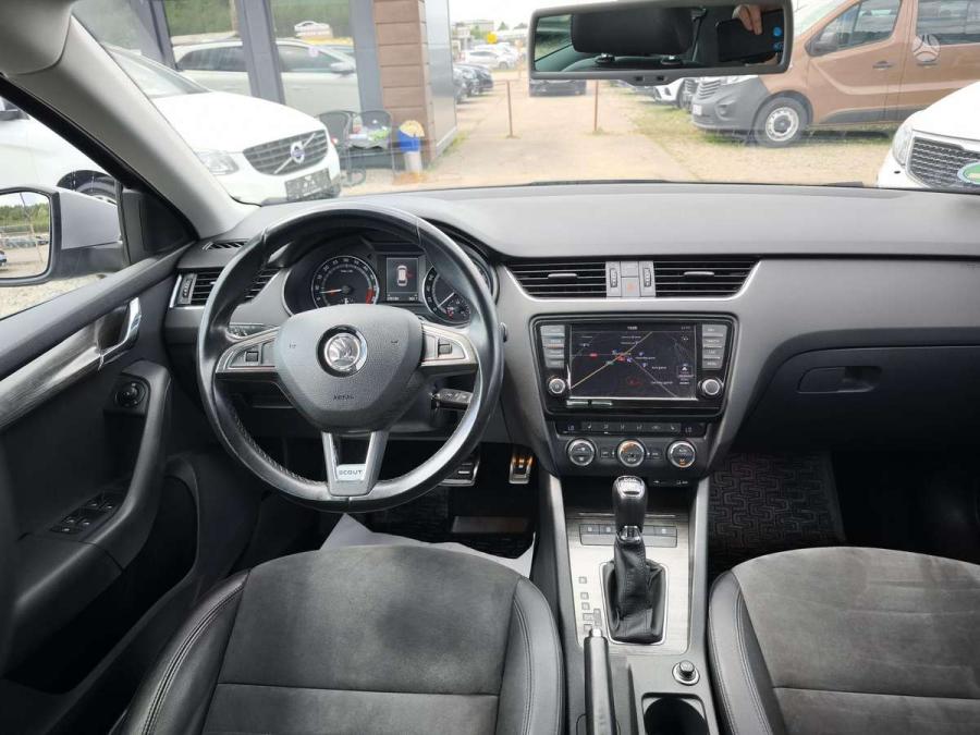Brūns Skoda Octavia Scout 2015 Viļņa, ar dzinēja tilpumu 2.00 L un nobraukumu 256 tūkst. km par 9650 €, foto 14 vietnē AUTOMOTO.COM.LV