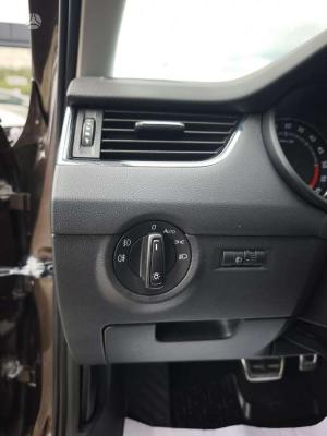 Brūns Skoda Octavia Scout 2015 Viļņa, ar dzinēja tilpumu 2.00 L un nobraukumu 256 tūkst. km par 9650 €, foto 17 vietnē AUTOMOTO.COM.LV
