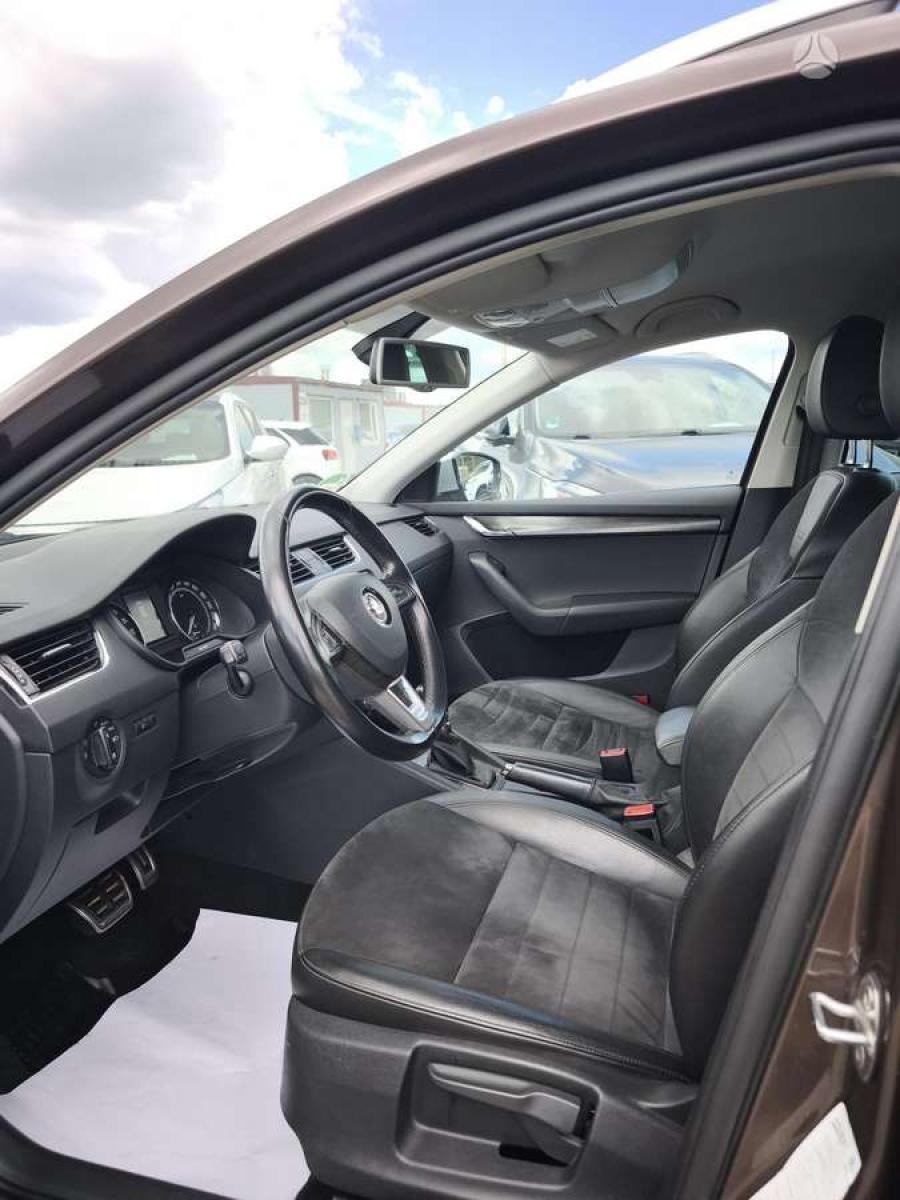 Brūns Skoda Octavia Scout 2015 Viļņa, ar dzinēja tilpumu 2.00 L un nobraukumu 256 tūkst. km par 9650 €, foto 19 vietnē AUTOMOTO.COM.LV