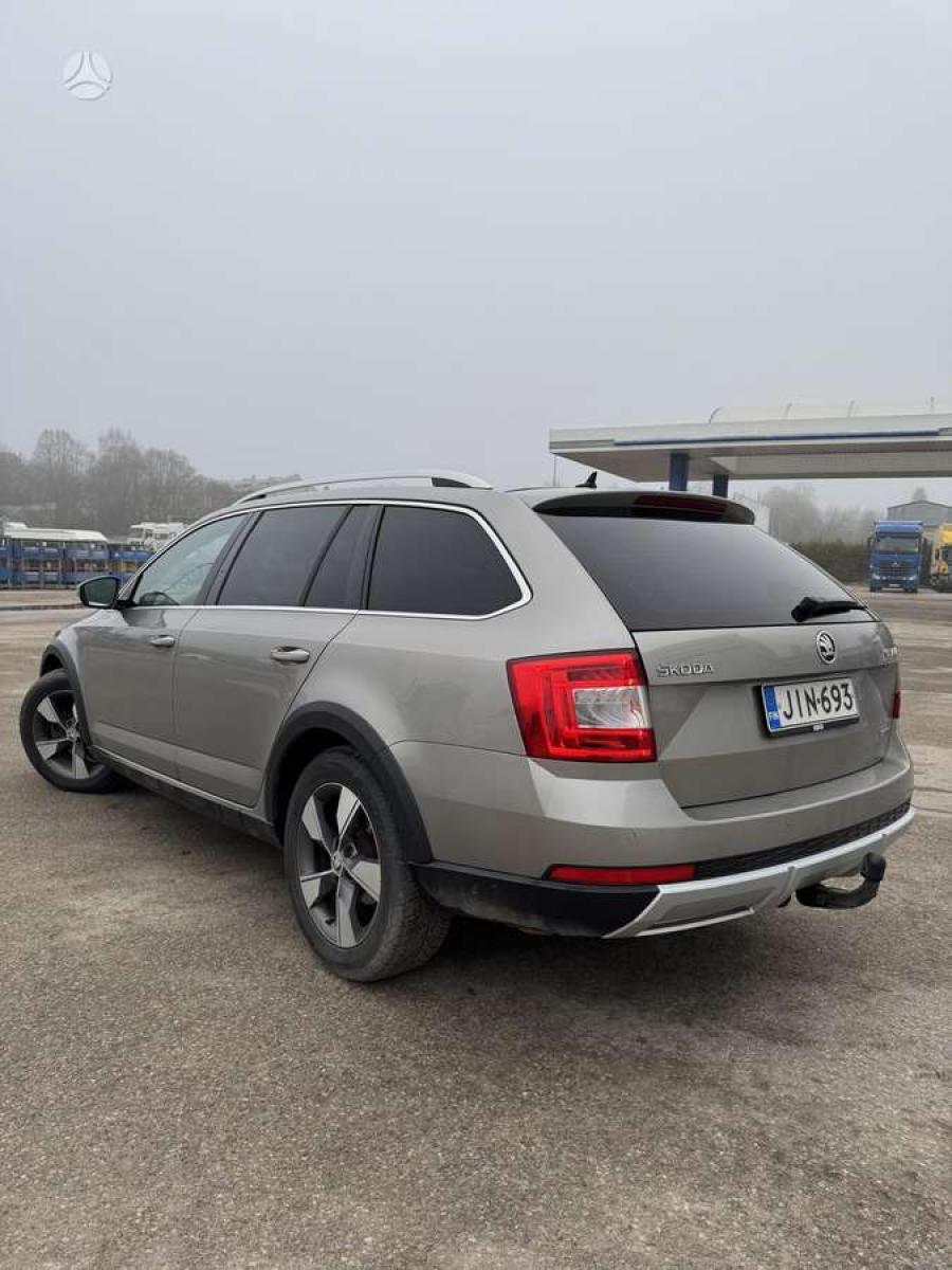 Brūns Skoda Octavia Scout 2016 Kauņa, ar dzinēja tilpumu 2.00 L un nobraukumu 270 tūkst. km par 8800 €, foto 4 vietnē AUTOMOTO.COM.LV